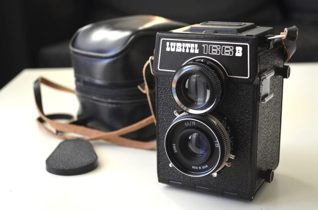 Lubitel 166 B LOMO TLR Camera Medium Format 6x6. S/N: 82207234 - to buy ...